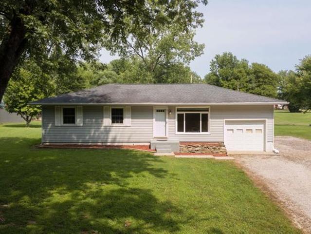 1588 Bawel Rd, Boonville, IN 47601
