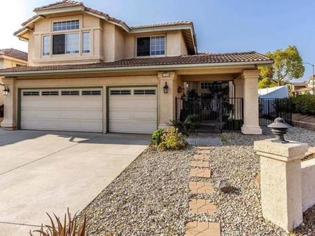 1588 Dawson Dr, Vista, CA 92081