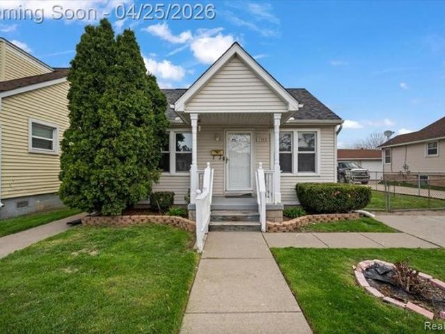 1588 Garfield Ave, Lincoln Park, MI 48146