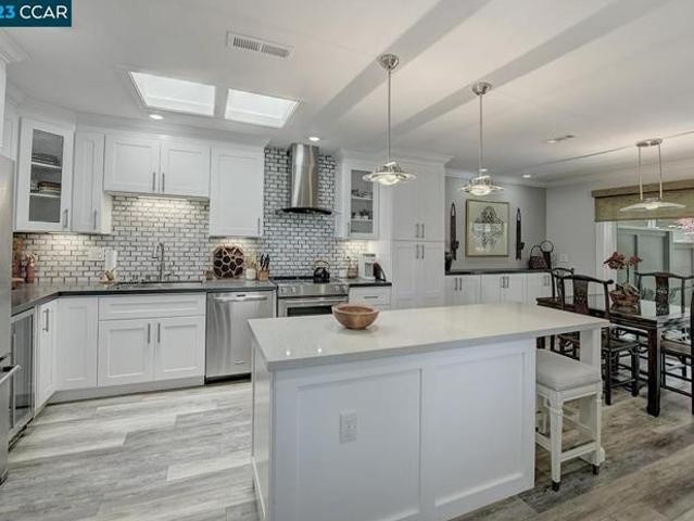 1588 Golden Rain Rd #4, Walnut Creek, CA 94595