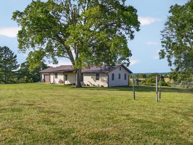 15892 Mellow Dr, Cabool, MO 65689