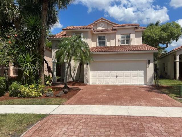 15899 16th St SW, Pembroke Pines, FL 33027