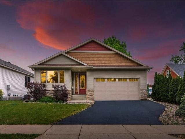 1589 Christie Pl, Saint Paul, MN 55106