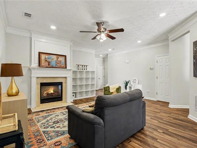 1589 River Main Court