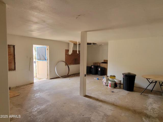1589 W Highway 80