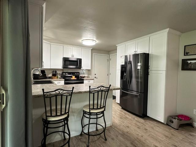 1589 w paulson road