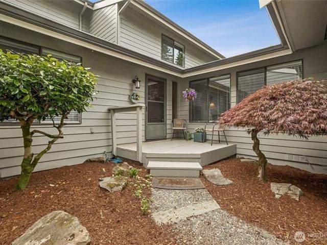 15800 Village Green Dr Unit 2, Mill Creek, WA 98012