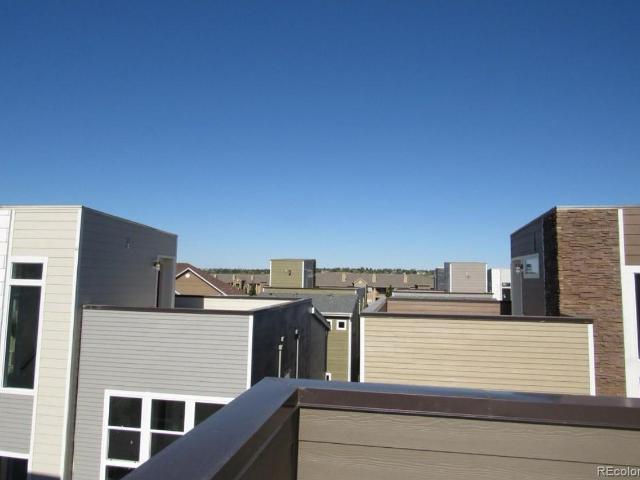 15801 E Broncos Place