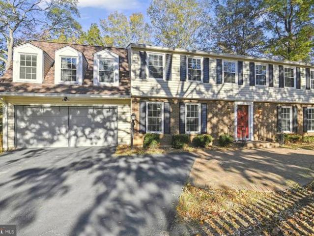 15806 Lazy Day Ln, Dumfries, VA 22025