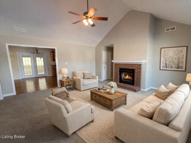 1580 Overlook Cir