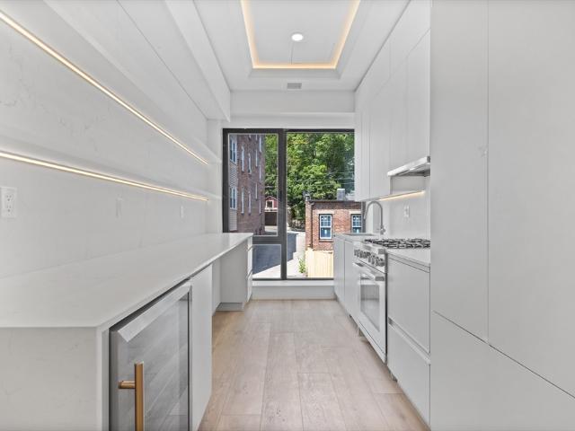 1580 Beacon St, Unit 300, Brookline, MA 02446 | MLS #73507 | Compass
