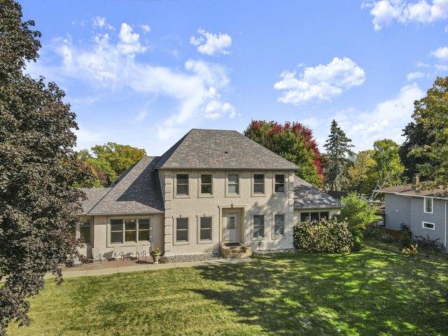1580 E Shore Dr Furnished 5 Br on Lk, Saint Paul, MN 55106