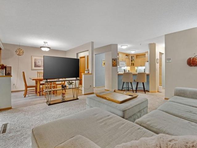 1580 th Ave N Apt B, Plymouth, MN 55447