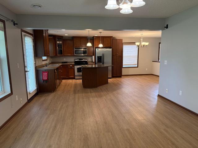 1580 th Avenue N