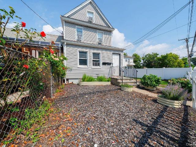 15813 Linden Boulevard