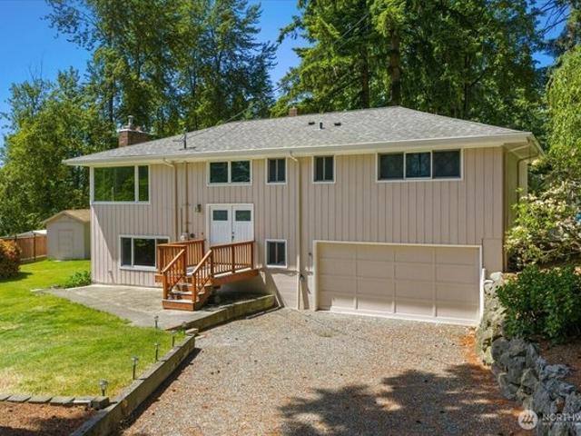 15811 th Ave SE, Renton, WA 98059