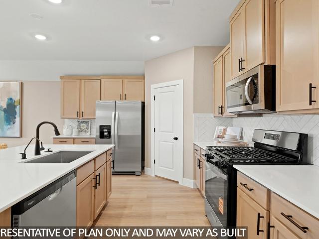 15811 Narrow Leaf Lane