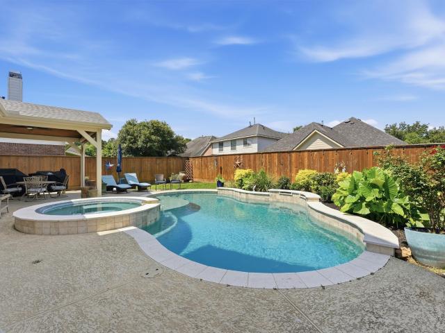 15819 Pier Pointe Way