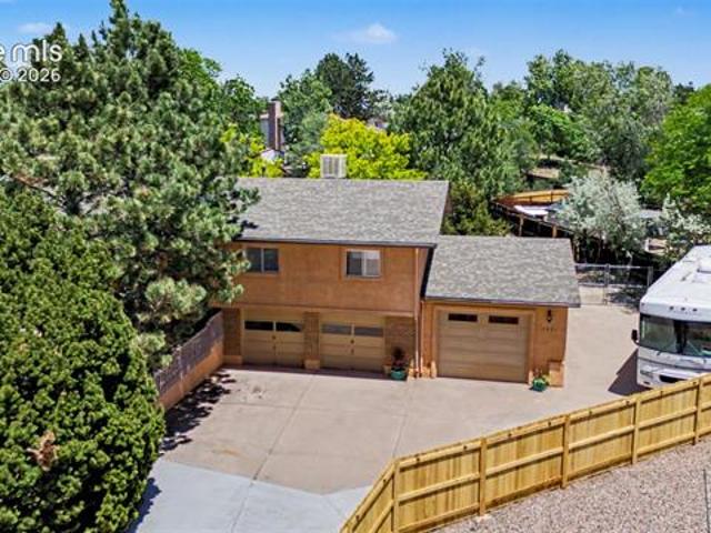 1581 Minnetonka Place