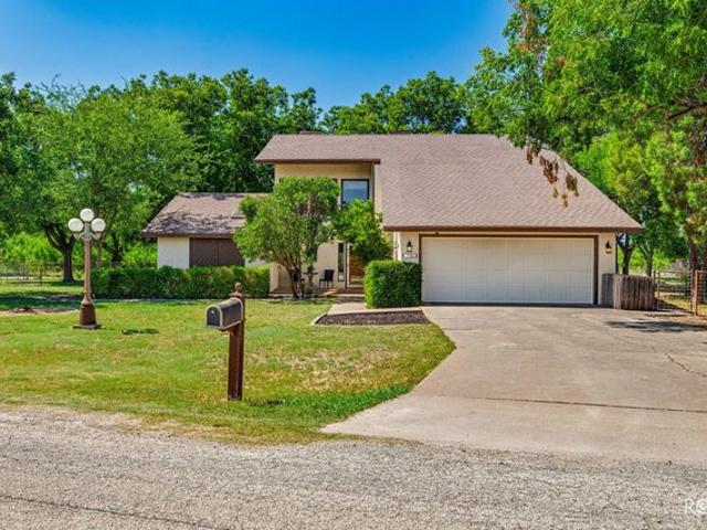 1581 Becker Ln, San Angelo, TX 76904