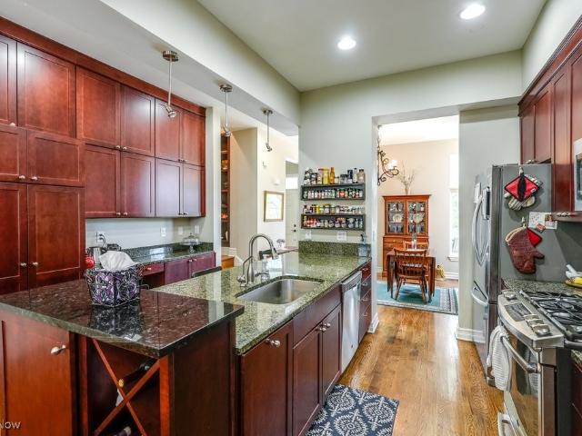 1581 E 118th Street