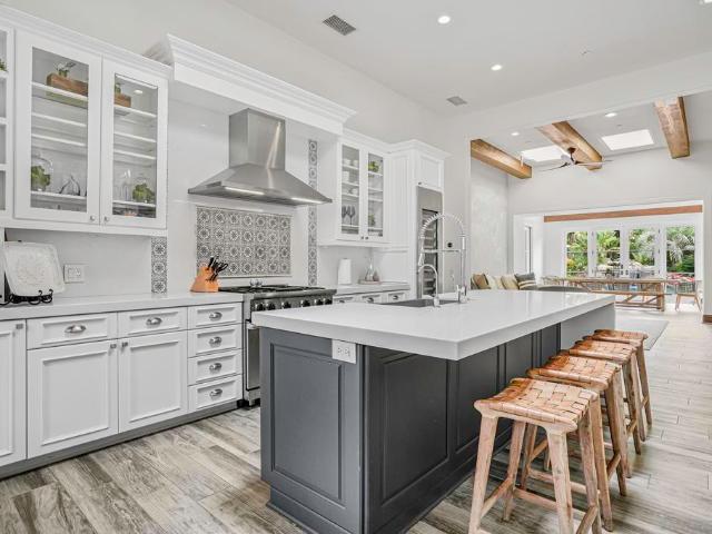 15823 The River Trail