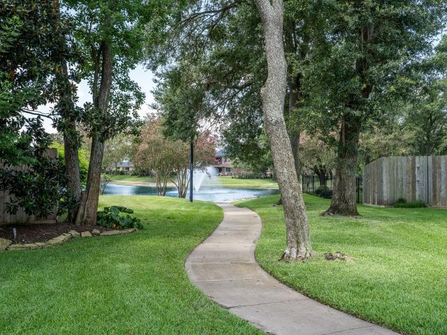 15823 Lake Loop Drive