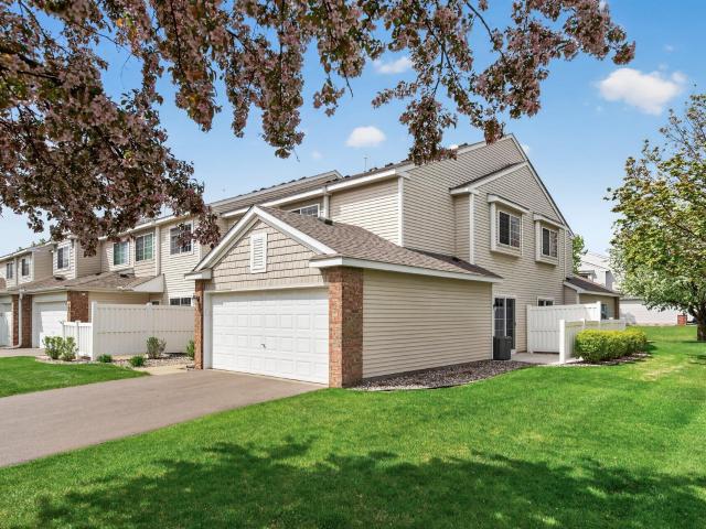 15822 Fleet Trail