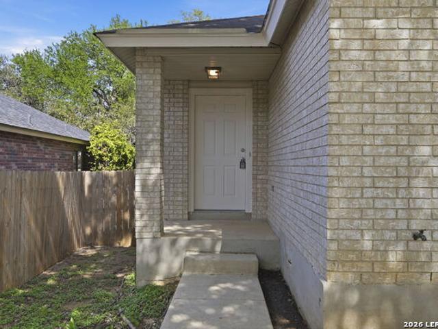 15824 Lomita Springs