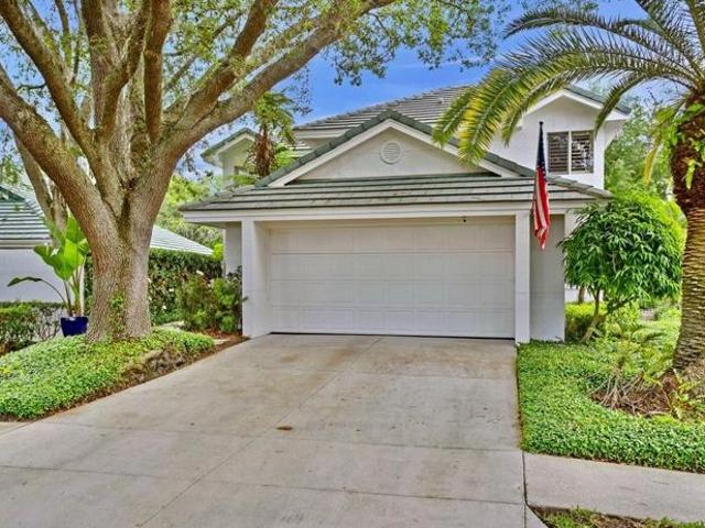 15826 Sanctuary Dr, Tampa, FL 33647