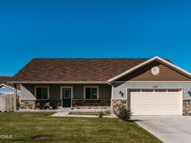 1582 N Uinta View Cir, Francis, UT 84036