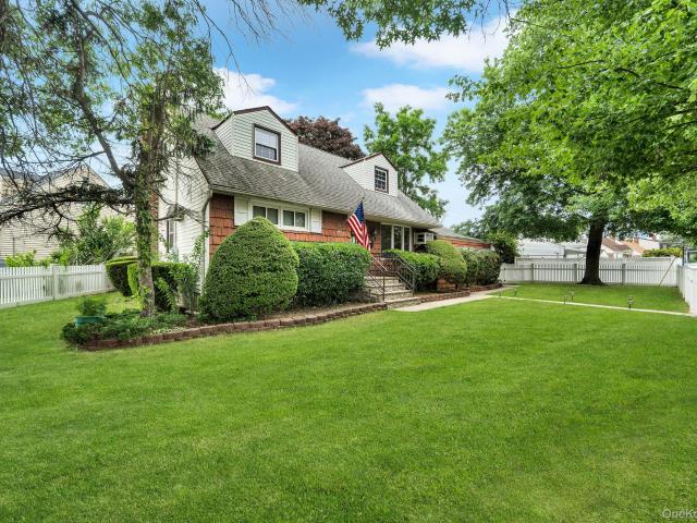 1582 Bellmore Road