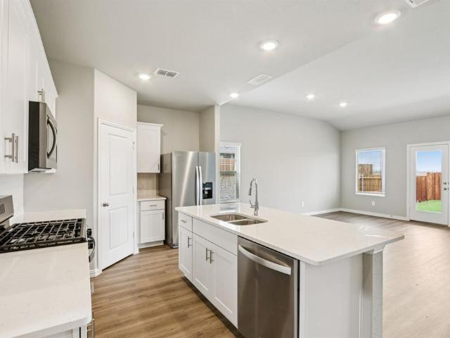 1582 Coldwater Way