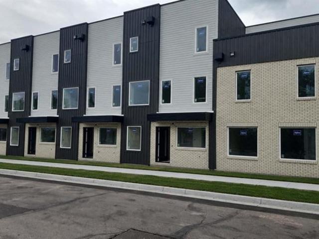 1582 Kendall St, Lakewood, CO 80214