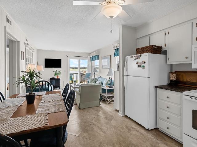 1582 S Waccamaw Dr. 41