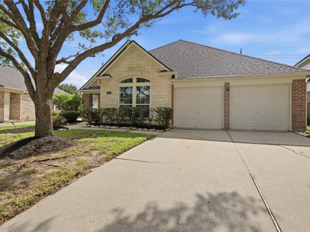 15830 Magnolia Shores Lane