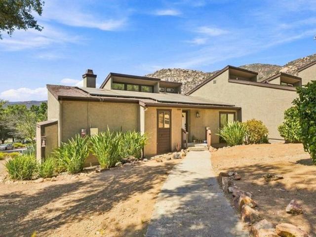 15831 Davis Cup Ln, Ramona, CA 92065