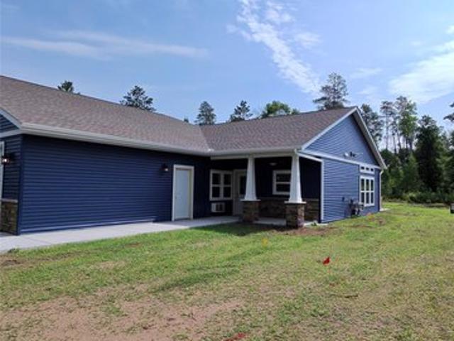 15838 Laura Dr Unit B, Hayward, WI 54843