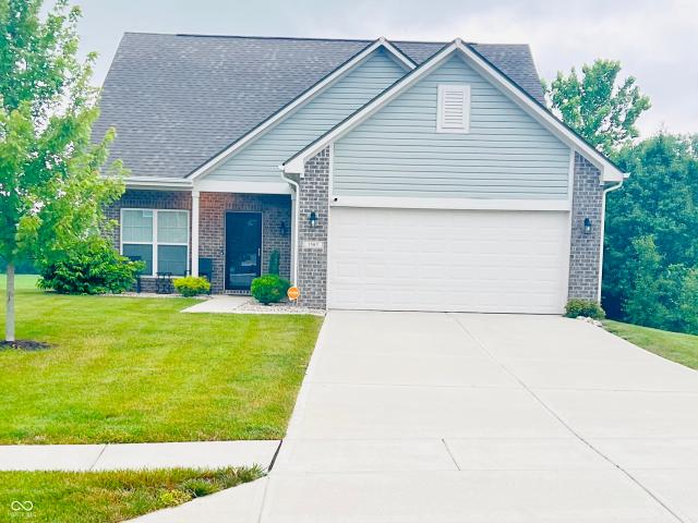 1583 N Creekwater Pass