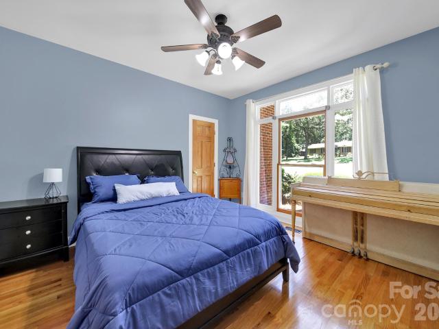 1583 Calder Lane