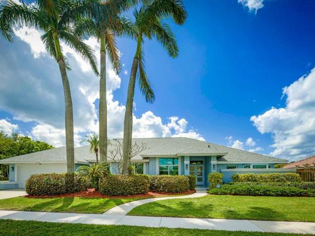 1583 Farmington Ave, Wellington, FL 33414