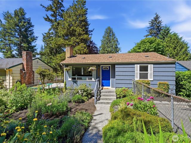 1583 th Avenue NE
