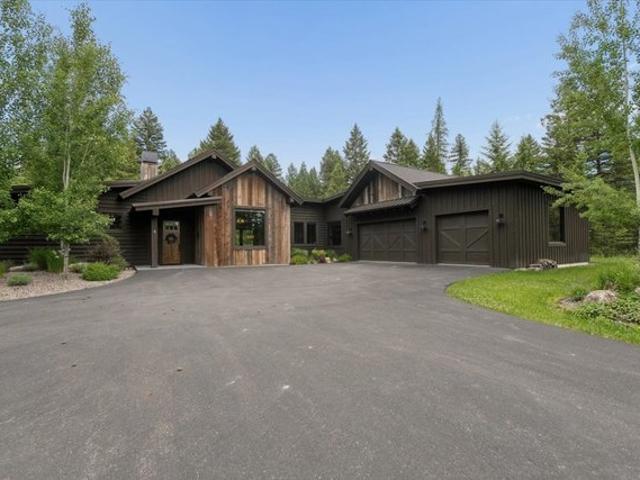 1583 Whitefish Village Dr, Whitefish, MT 59937
