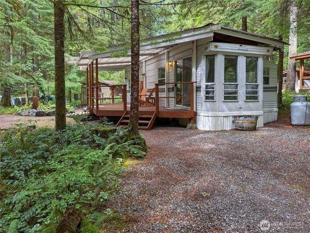 158 3 E Big River Blvd, Deming, WA 98244