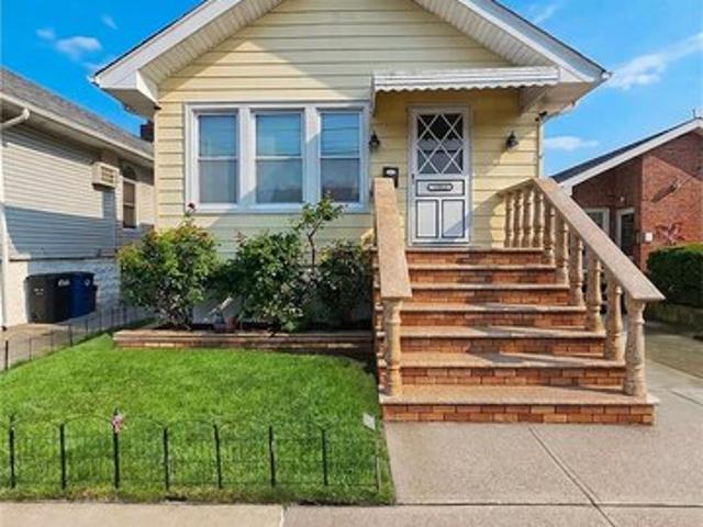 158 13 nd St, Howard Beach, NY 11414