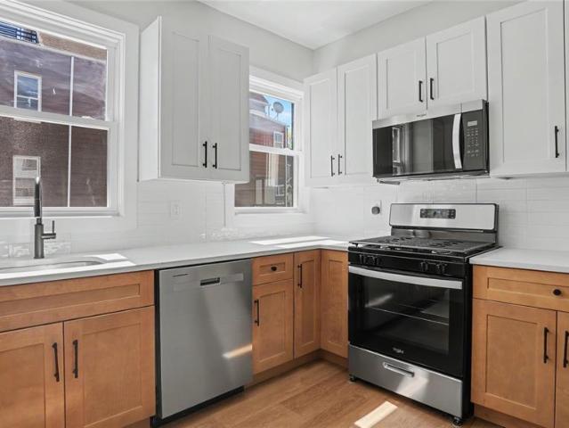 158 15th Street