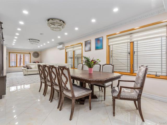 158 1 th Avenue | Compass