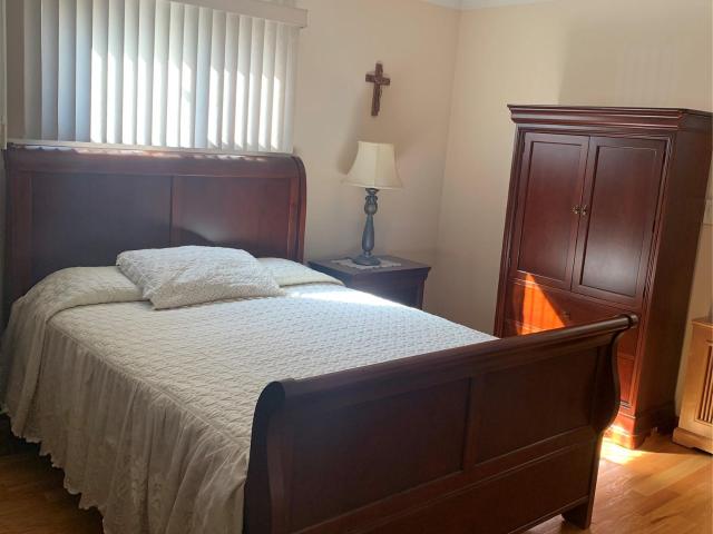 158 1 th Street | Compass