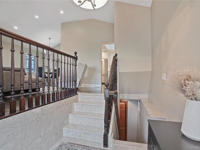 158 4 th Street
