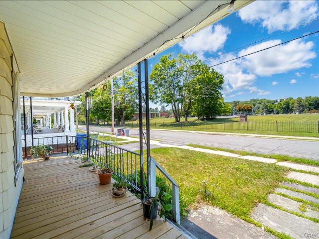 158 Cottage Street